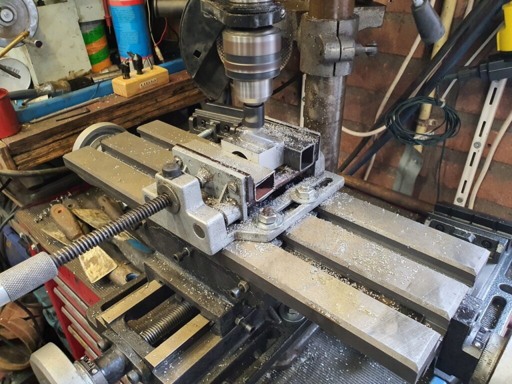 Milling the Indymill parts - Jantec.nl