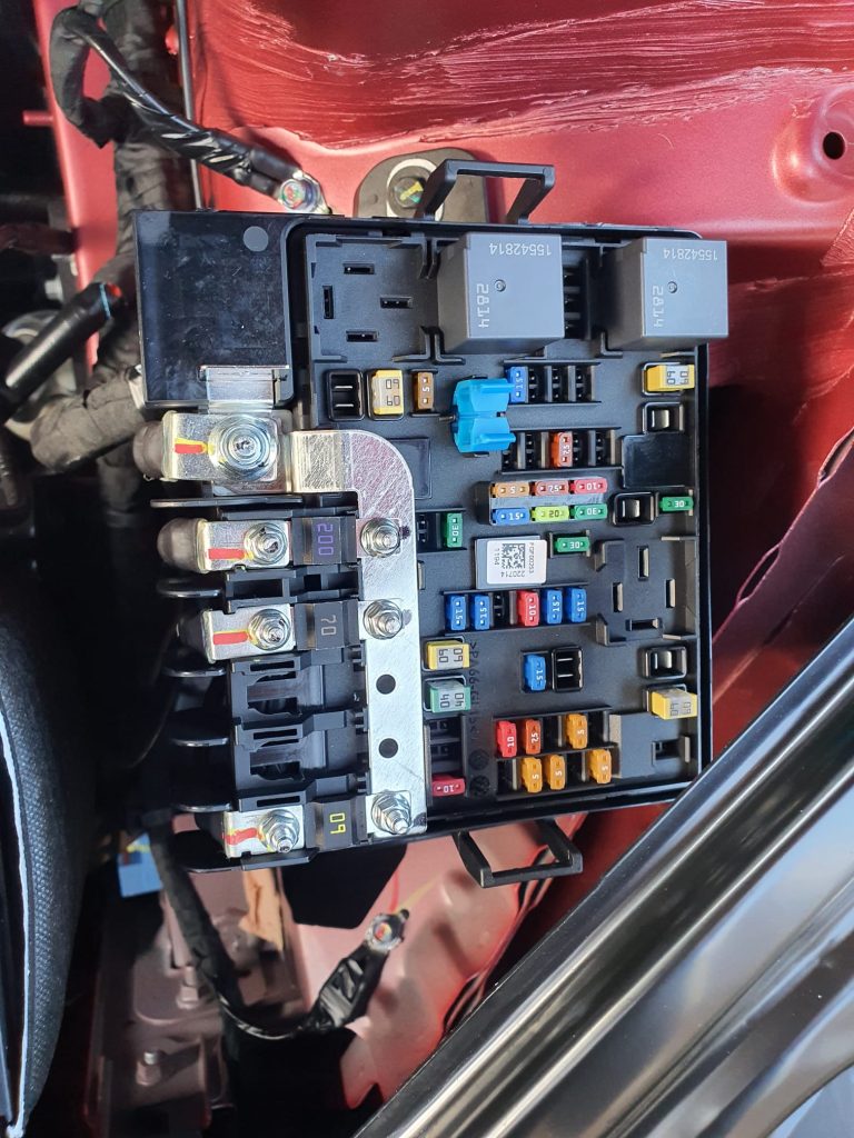 BYD Atto 3- under the bonnet - Jantec.nl