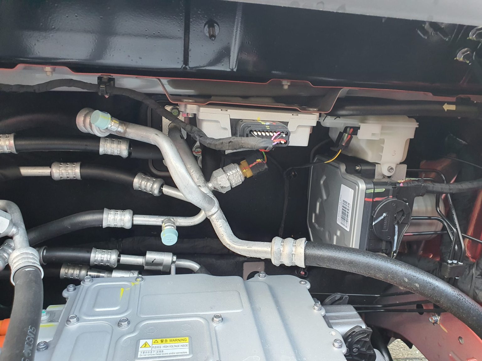 BYD Atto 3- under the bonnet - Jantec.nl